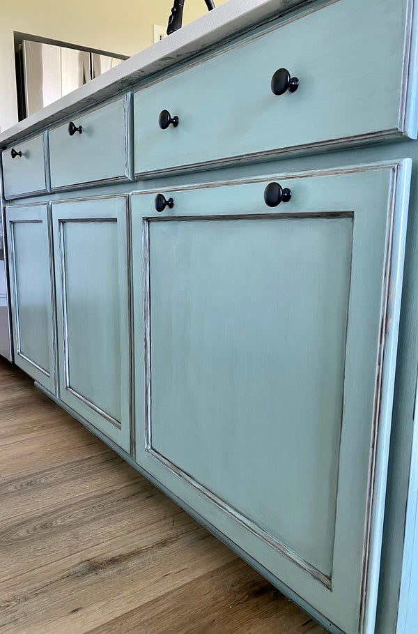 Rethunk Junk by Laura Resin Paint Seaside – Rethunk Junk Paint Co